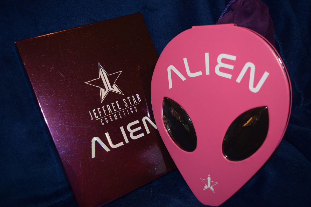 Jeffree Star Cosmetics Alien Palette Review – RachNevs Beauty and ...